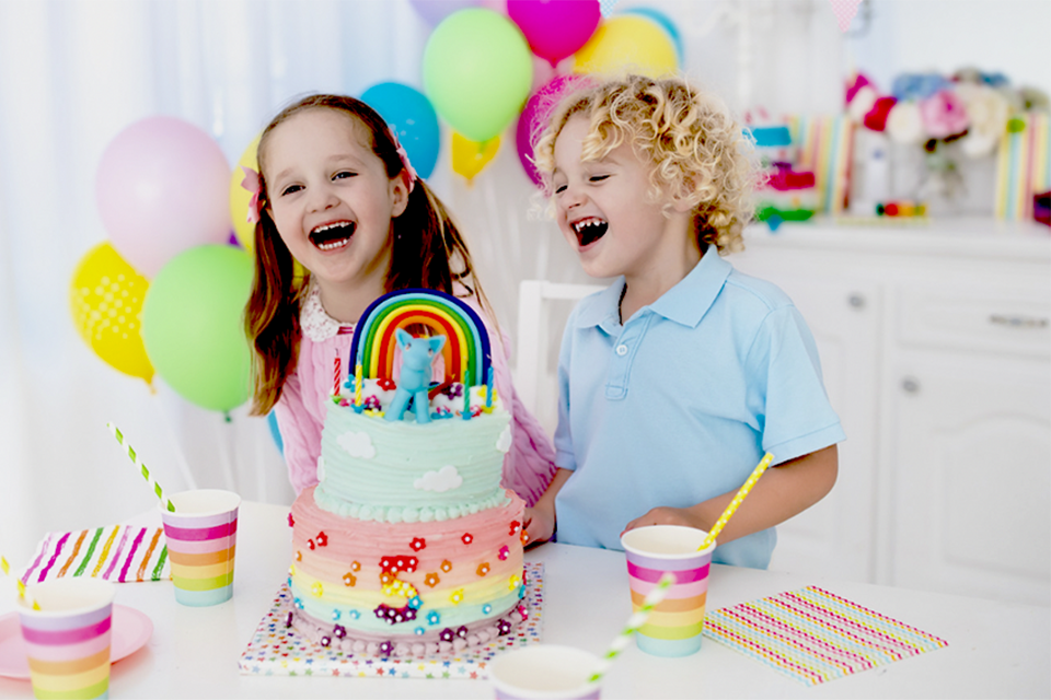 Cute, Delicious Birthday Cakes for Orlando Kids | Mommy Poppins ...